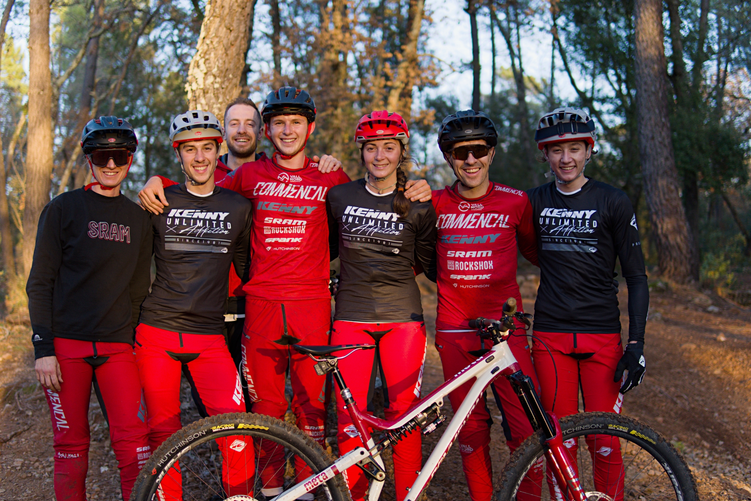 COMMENCAL NEWS New-season-and-new-riders-for-the-COMMENCAL-ENDURO-TEAM