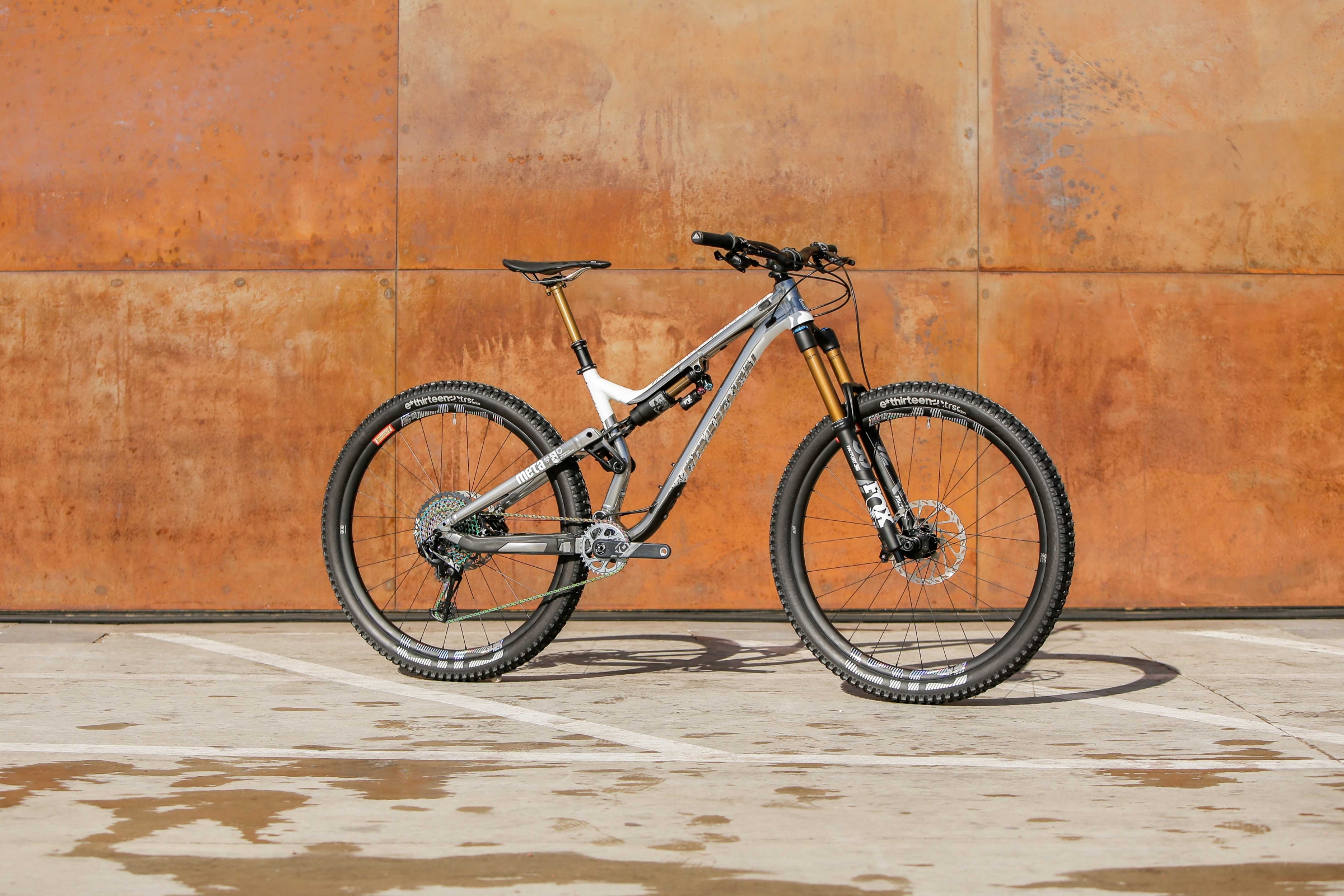 COMMENCAL NEWS Our-Spring-Trail-Enduro-Range-is-Online