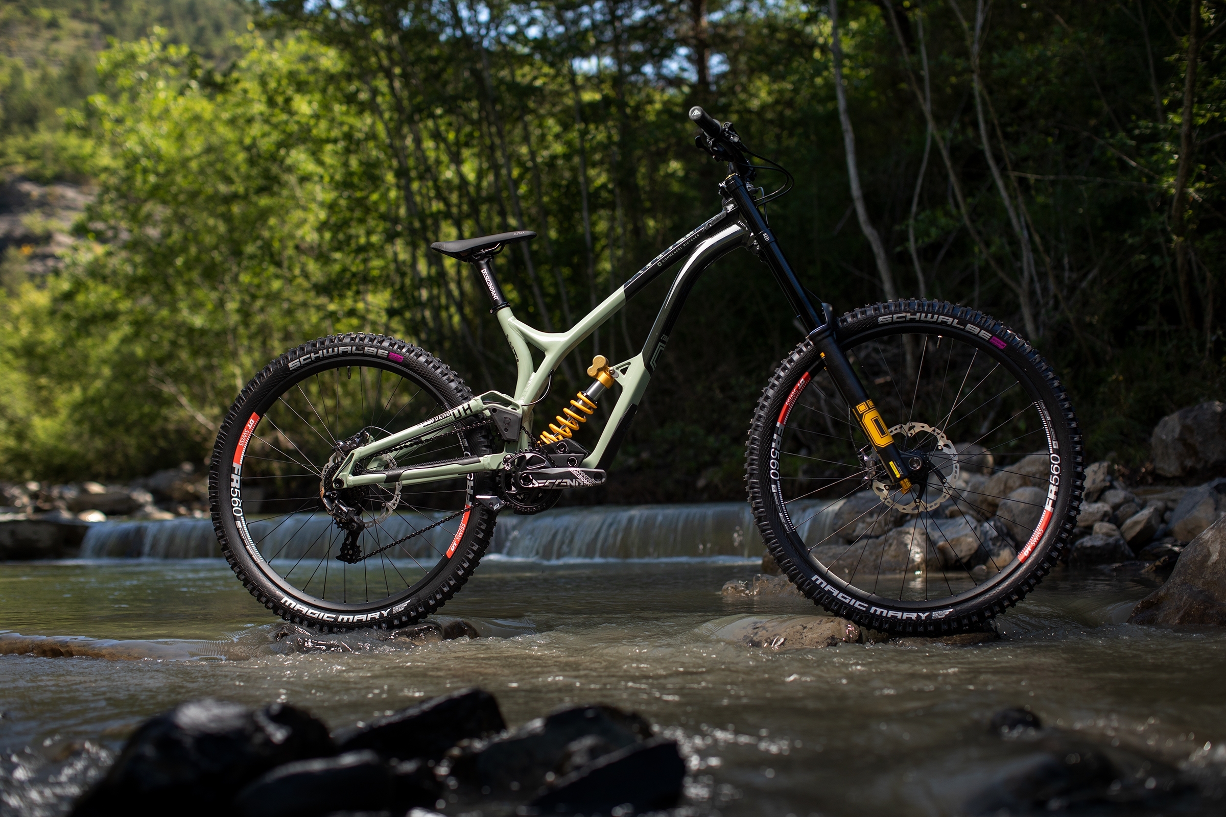 COMMENCAL NEWS 27-5-29-29-27-La-historia-de-la-SUPREME-DH-V4