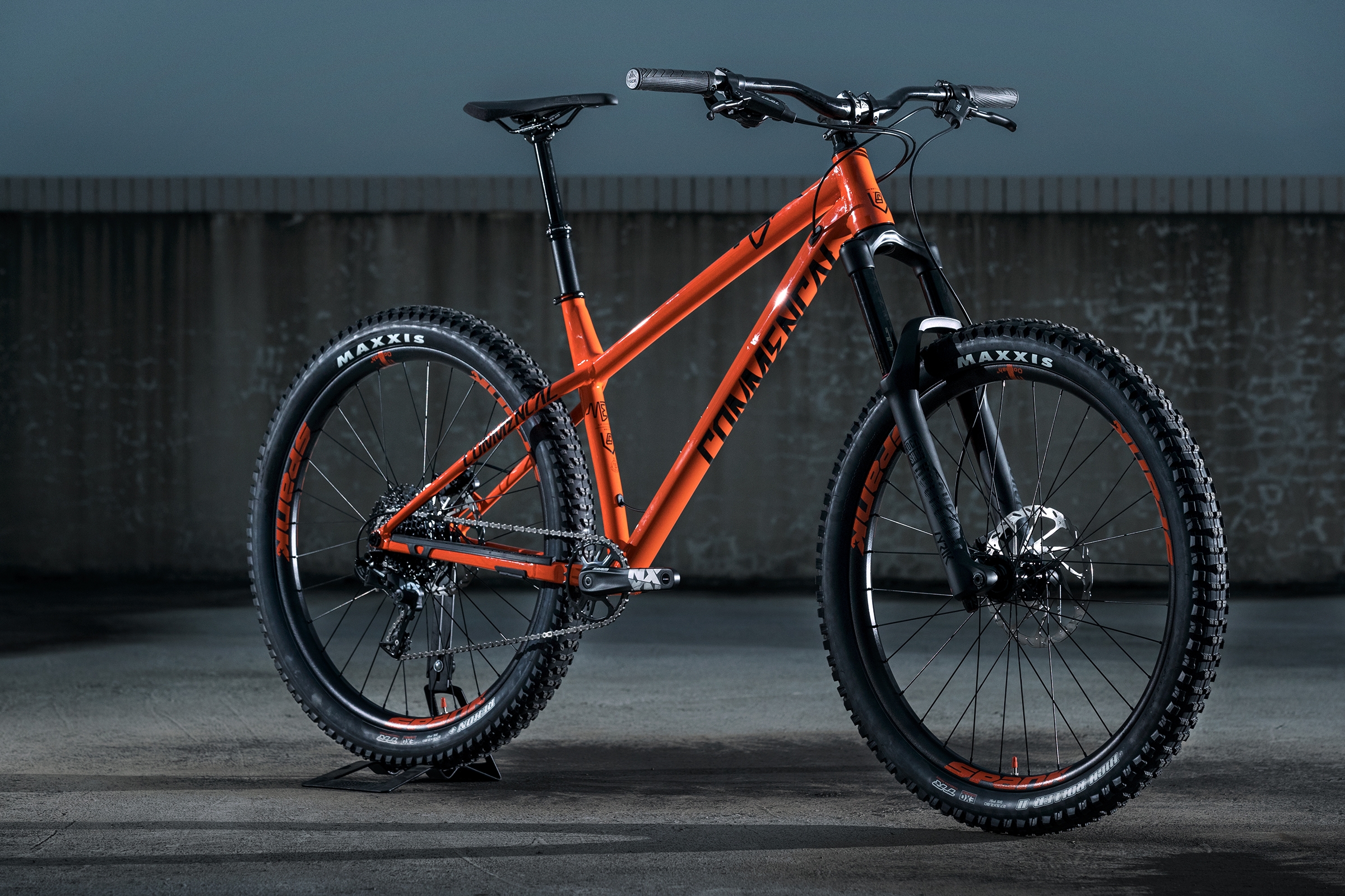 COMMENCAL NEWS New-META-HT-AM-Race