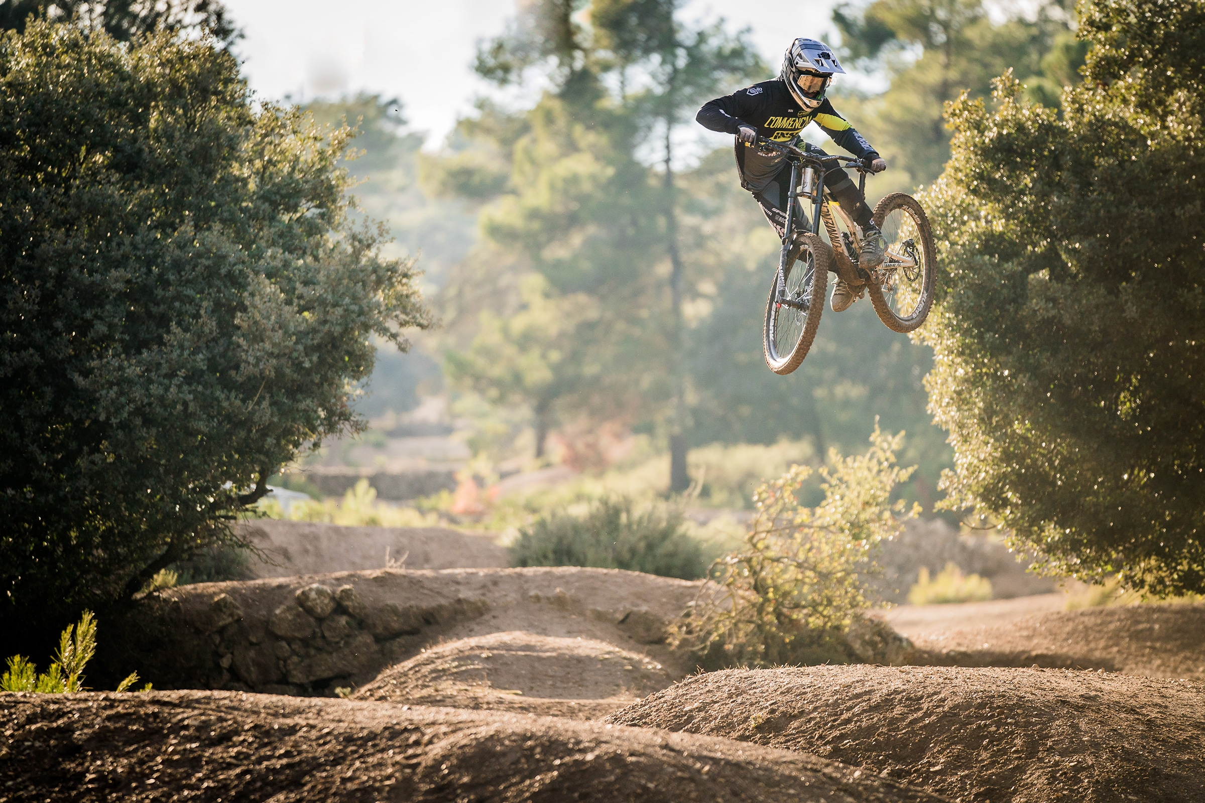 COMMENCAL NEWS Two-New-Riders-to-Join-COMMENCAL-VALLNORD